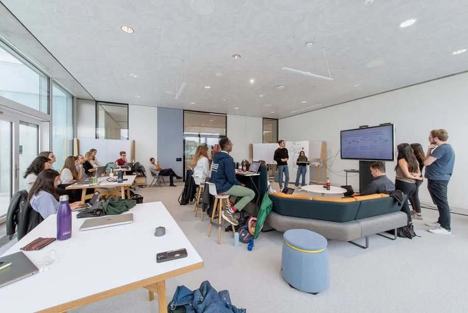 瑞士St. Gallen大学的SQUARE学习中心大楼设计 | Evolution Design - Press 地产通讯社